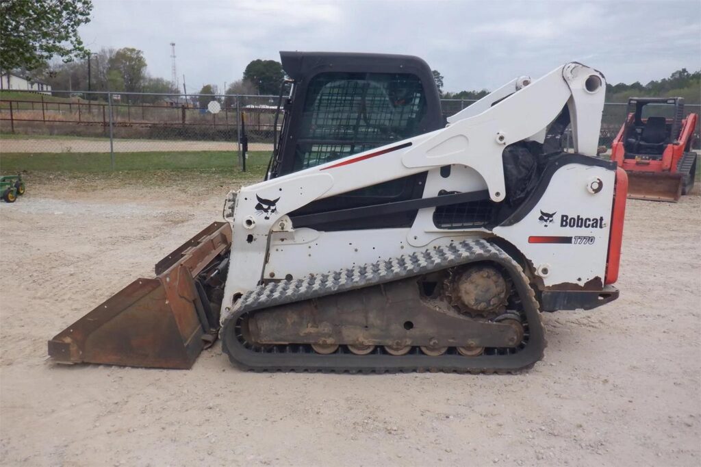 2014 Bobcat T770 PACKAGE – Vernon Machinery